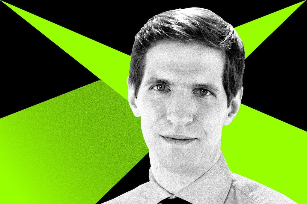 Tikhon Dzyadko: Για τον Πούτιν οι άνθρωποι πληρώνονται από ξένα "κέντρα" για να διαδηλώσουν | JaJ.gr