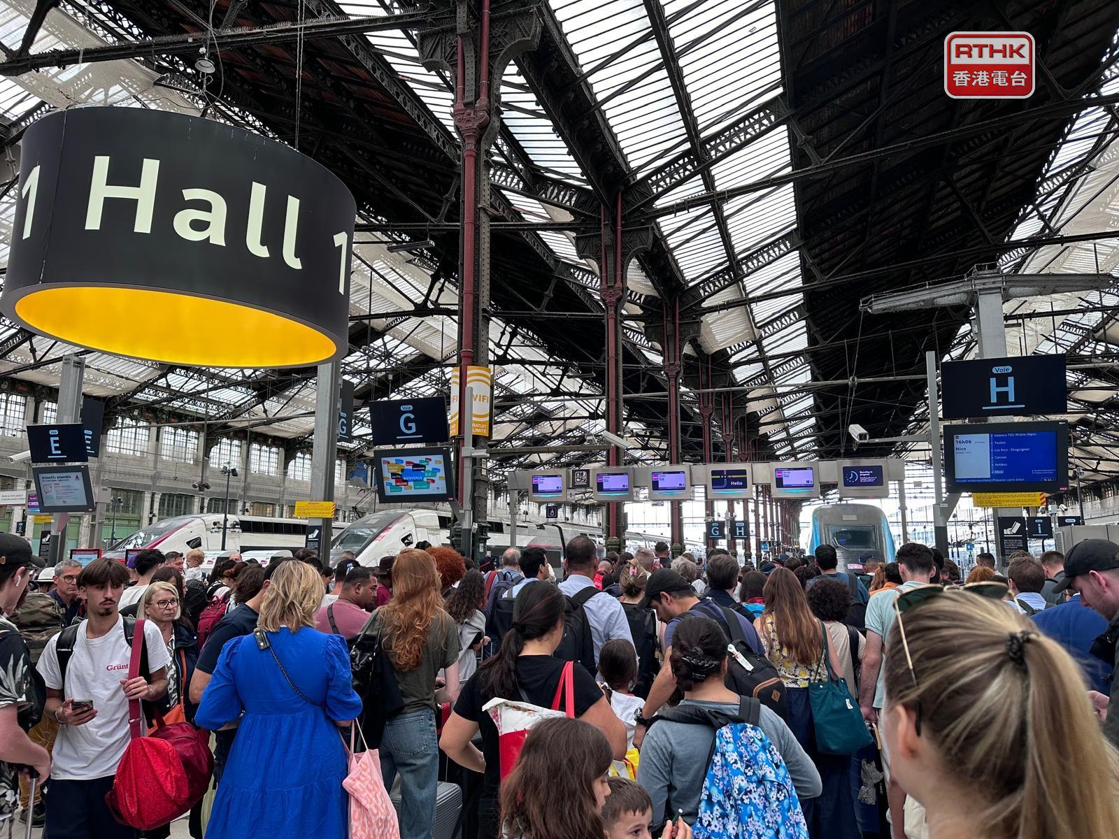 Παρίσι - Σαμποτάζ στα τρένα | JaJ.gr | JAJ Team